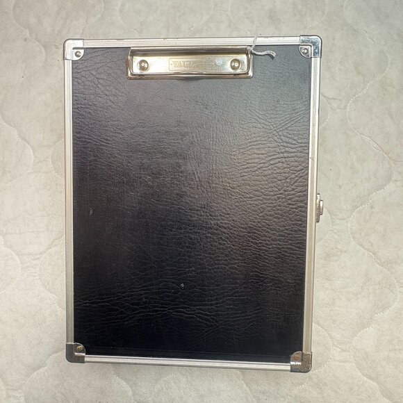 Vaultz | Office | Vaultz Locking Clipboard Storage W2 Keys Wall Mount ...